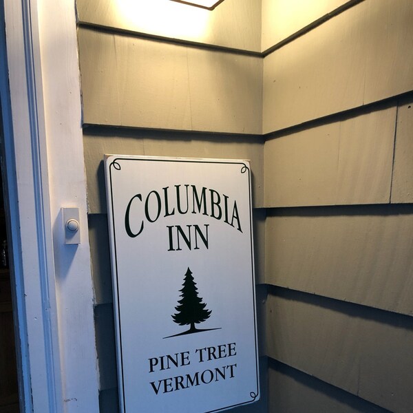 White Christmas Sign - Columbia Inn Sign - Wood Sign - Holiday Decor ...