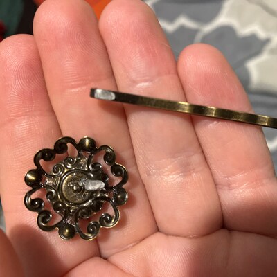 BUTTON NECKLACE SILVER Sewing Jewelry Gift for Seamstress - Etsy