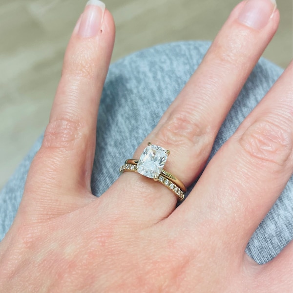 Cushion Cut Engagement Ring Womens Thin Band Solitaire Wedding Ring ...