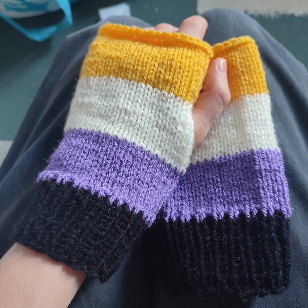 Wild Fire/ Greek Fire Dragon Scale Gloves - Etsy