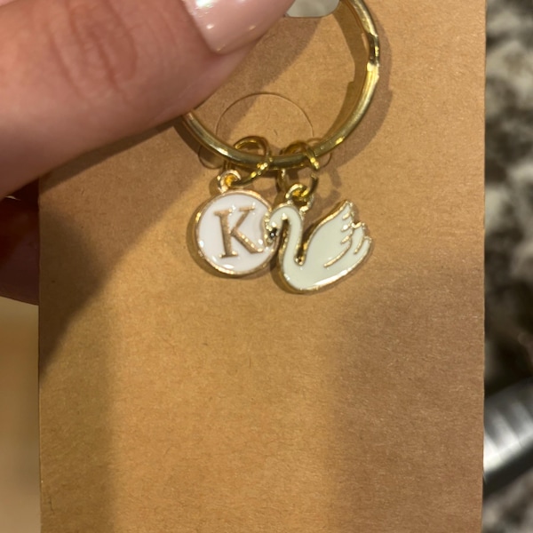 Small Swan Keychain Gift for Girl - Etsy