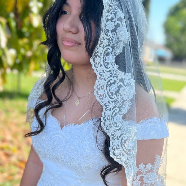 Flower Girl's Veil, First Holy Communion Veil, Baptism Veil, Lace Veil ...