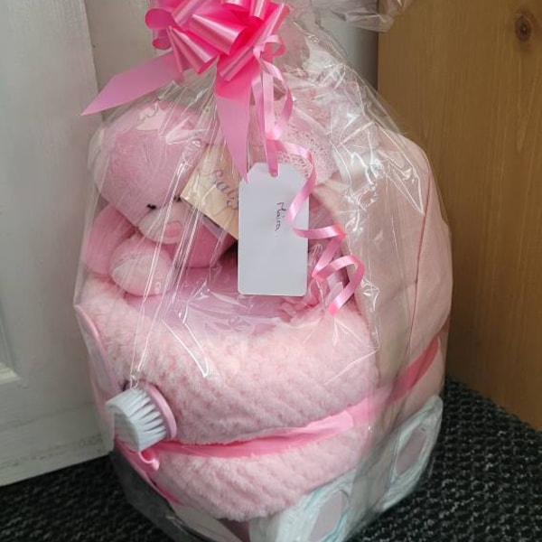 Unisex Baby Gift Hamper, Baby Shower Gift, Baby Clothing Gift, White ...