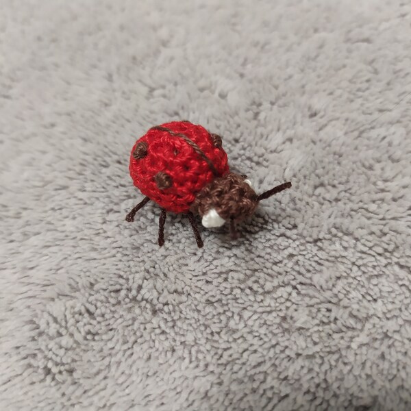 Crochet Pattern Micro Ladybug Amigurumi: Make Your Own Miniature ...