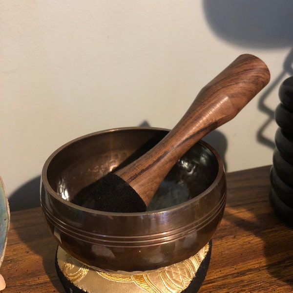 Tibetan Singing Bowl Set – Authentic Hand-tuned Sound Bowl – Perfect for Meditation Yoga ...