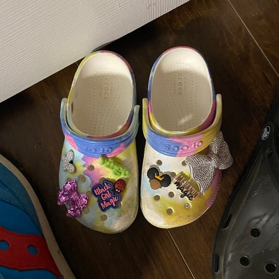 New 2021 Lovely Ribbons Red, Ivory, Blue, Dark Grey With Heart Chain ...