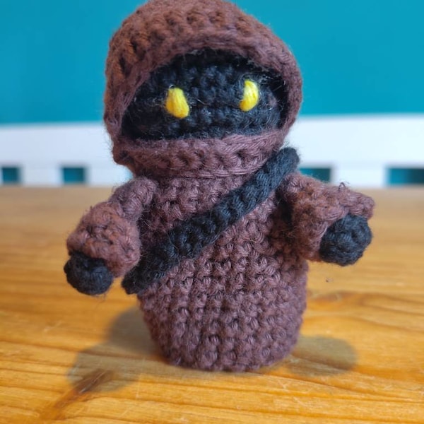 Tiny Jawa Amigurumi Pattern. Desert Scavenger Crochet Pattern. Jawa ...