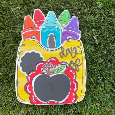 TEMPLATE Door Hanger: Crayons First and Last Day of School - Etsy