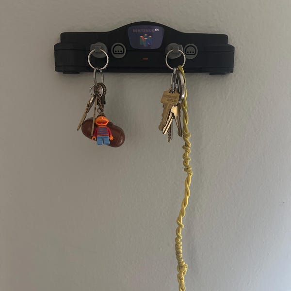 Gamecube Key Holder - Retro Wall Mounted Organizer, Vintage Home Decor ...
