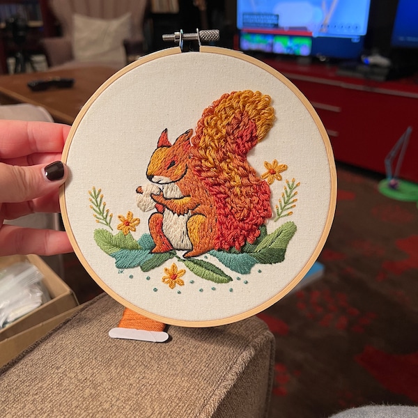 Hand Embroidery - SQUIRREL Pattern, Beginner Step by Step Video ...