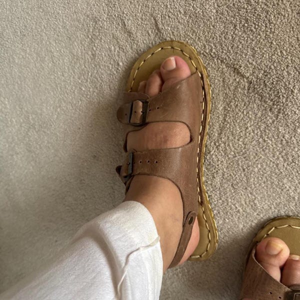 Womens Grounding Sandals With Copper Rivet | New Visions Leather ...