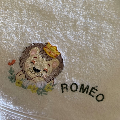 Lovely Lion King Embroidery Designs, Animal Embroidery Design Machine ...