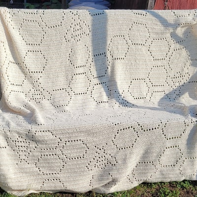 Filet Crochet Blanket Pattern Bee Blanket Crochet Pattern Filet Blanket ...