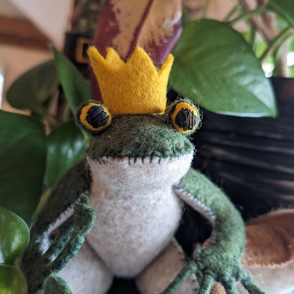 Frog Prince PDF Pattern, Felt Ornament, Beginner Sewing, Felt Animal ...