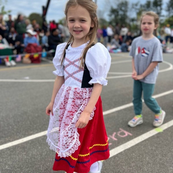 Girls Italian Traditional Folk Dress, Italy, International, Tarantella ...
