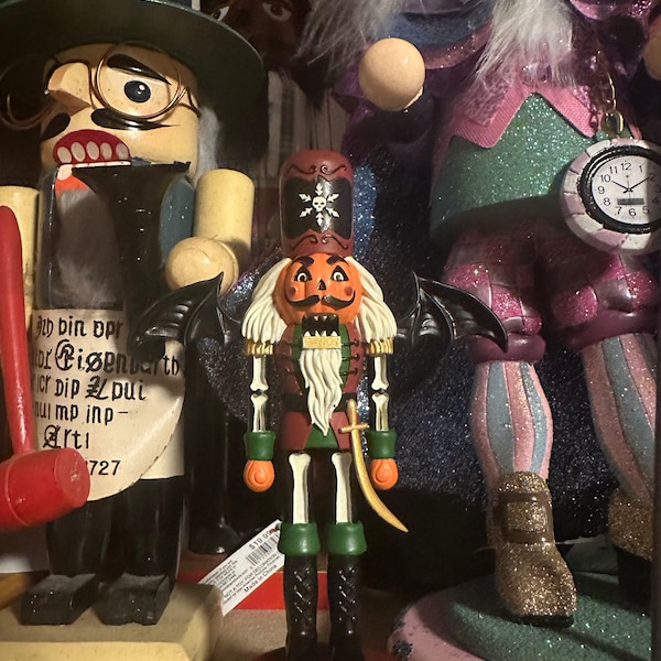 Halloween Magic Orange and Black Version Vintage Style Halloween Die ...