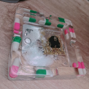 Party Pill Ashtray Resin Custom Design Pill and Party Accessories in a ...