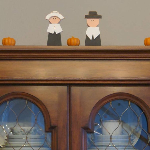 Wood Pilgrim Figurines: Black & White Thanksgiving Decor - Etsy