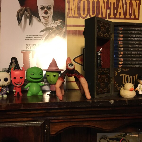 Reanimator Fingerling Eye Figure Sculpture Replica With Syringe - Etsy