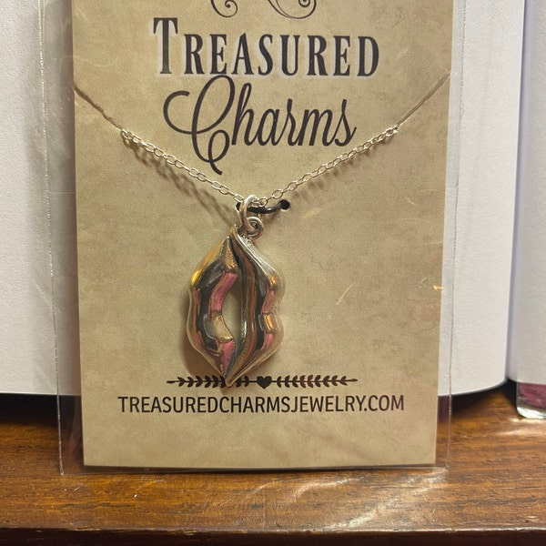 Sterling Silver Lips Charm, Kissing Lips Pendant, Fashion Makeup Charm ...