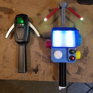 Light-up PKE Meter Prop the Real Ghostbusters - Etsy Canada