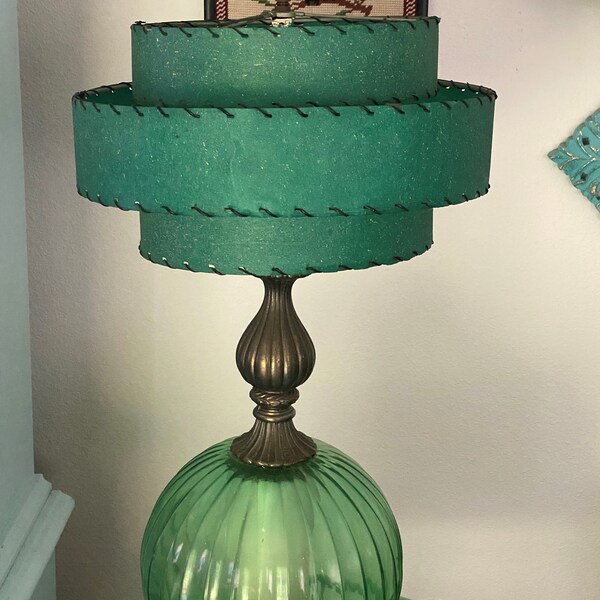 Little Red Hen by Lyn Calder Illustrated by Jeffry Severn 1988 A Golden ...