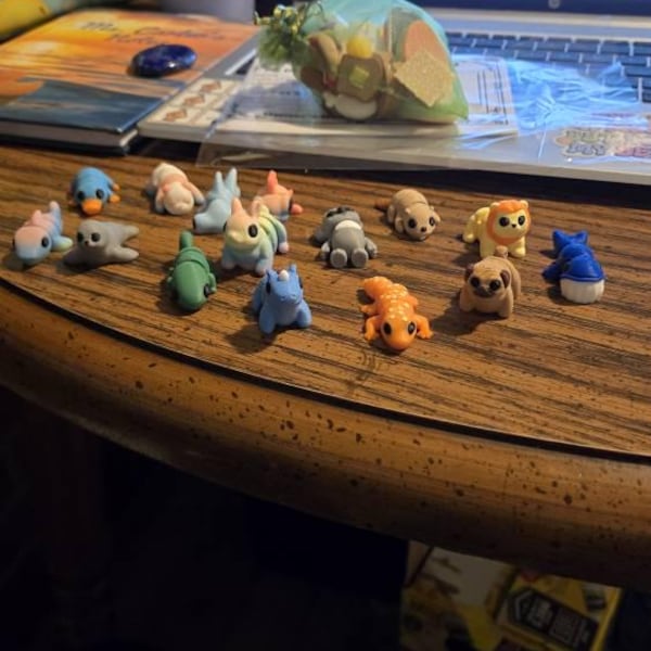 Desk Pets for SMALL CLASS SIZE Classroom - 15 Pack of Desk Pet Animals ...