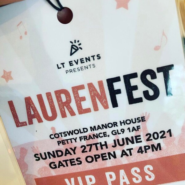 Personalised Festival Style VIP Pass & Lanyard Invitations Invites ...