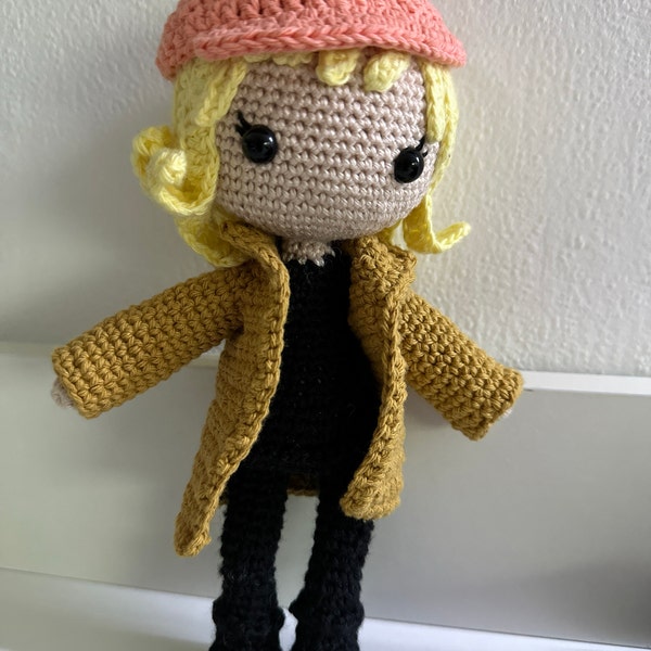 Red TV Crochet Pattern - Etsy