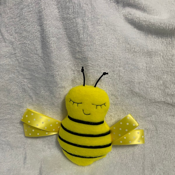 Embroidery Design for Machine Embroidery Bee Softie Toy In-the-hoop ITH ...