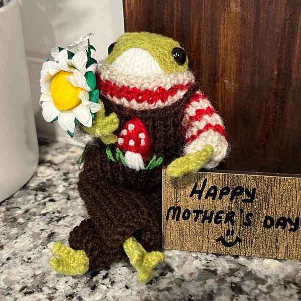 Cute Green Frog With Sweater,froggie Frog Crochet,amigurumi Frog ...