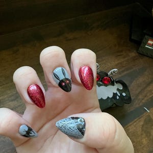Mothman Cryptic Press on Nails, Reusable - Etsy