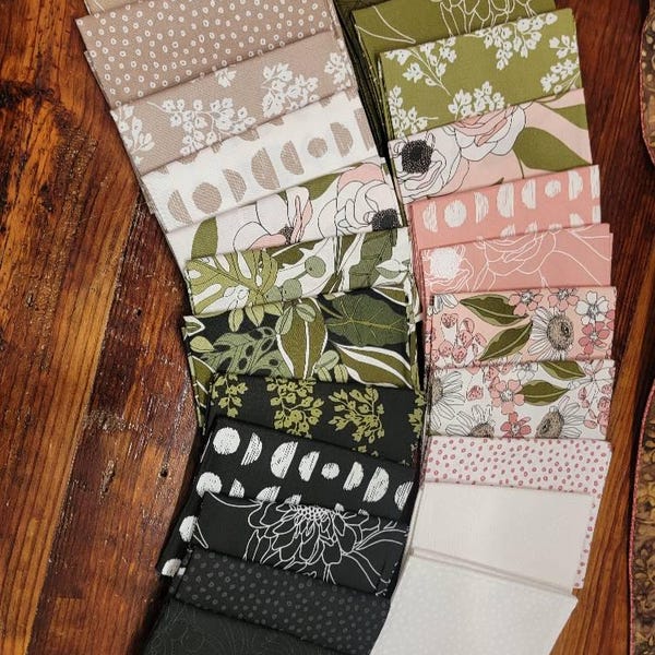 Buck Wild Forest Denizen Quilt Kit 50" X 58" - Etsy