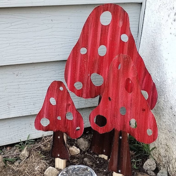 Red Corrugated Tin Morrell Mushroom / Metal Mushrooms / Mushroom Garden ...