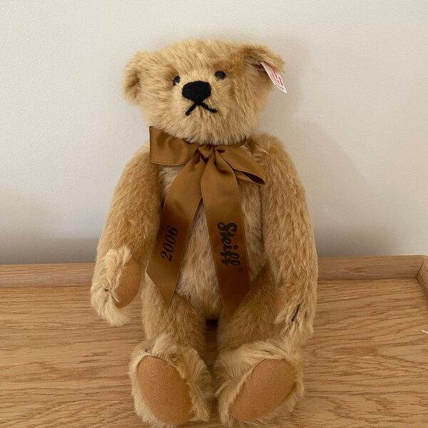 Solid Marble Display Plinth Stand Perfect for Enhancing Display Items ...