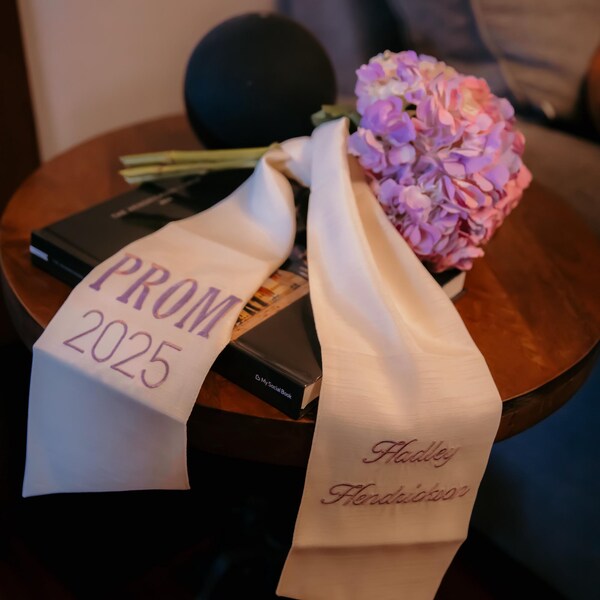 Custom Prom Ribbon, PROM Bouquet Sash With Name, Prom Bouquet Sash ...