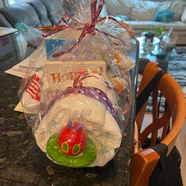 Book Worm Diaper Cake, Book Diaper Cake, Storybook Baby Shower, Diaper ...