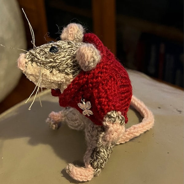 Miss Moppet's Mouse Knitting Pattern - Etsy