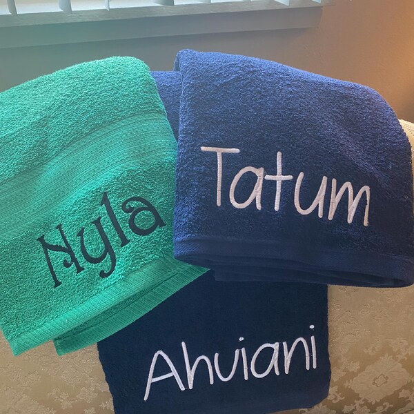 Personalized Bath Towels, Embroidered Towel, Monogrammed Bath Towel ...