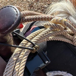 Cowboy Rope Keeper Strap for Saddle, Bungee Rope Holder Keeper for ...