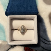 Emily Ratajkowski Ring Princess & Pear Diamond Toi Et Moi Celebrity ...