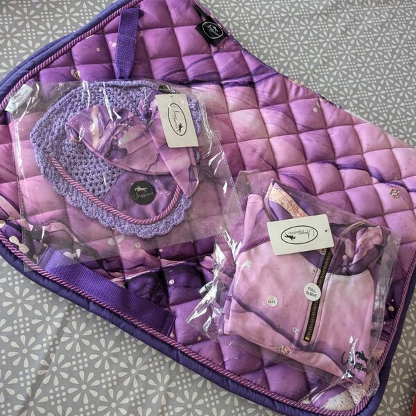 Equestrian Horse Riding Set With Horse Design Full Matchy Matchy - Can ...