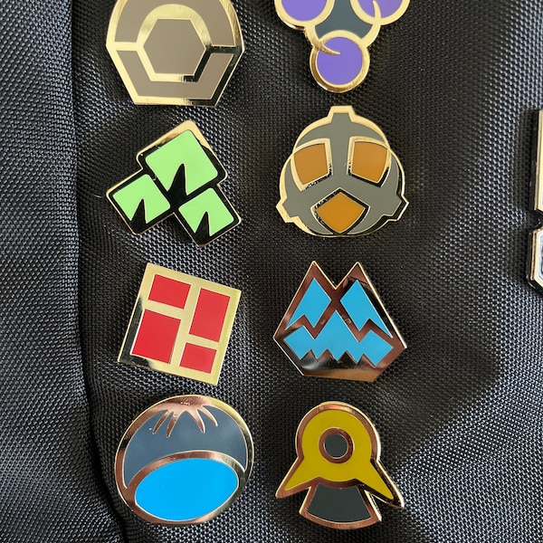 PKM Unova Gym Badges With Display Board, Metal Pin, for Collection and ...