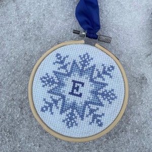 Backstitch Alphabet, Cross Stitch Font, Cross Stitch Letters, Back ...