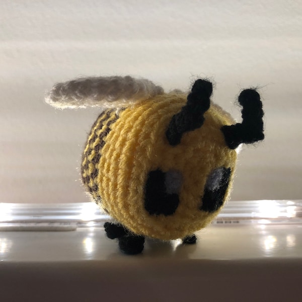 Minecraft Bee Crochet Pattern, Amigurumi Bee, Minecraft Plush - 2in1 ...