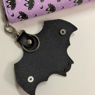 Bat Key Ring,leather Keychain,keychain,keyring,key,coffin,vampire ...