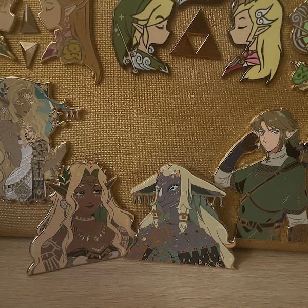 Link Enamel Pin - Etsy