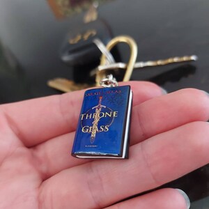 CUSTOM BOOK KEYCHAIN Personalized Gift for Book Lovers Personalized ...