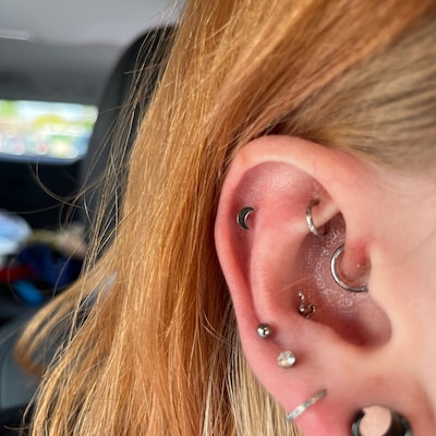 NEW 14K Solid Gold Vertical Helix Chain Piercing Unique Gold Barbell ...