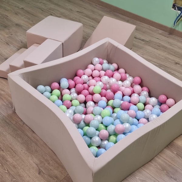 Beige Climbing Foam Play Set With Large Square Ball Pit + 400 Balls Own ...